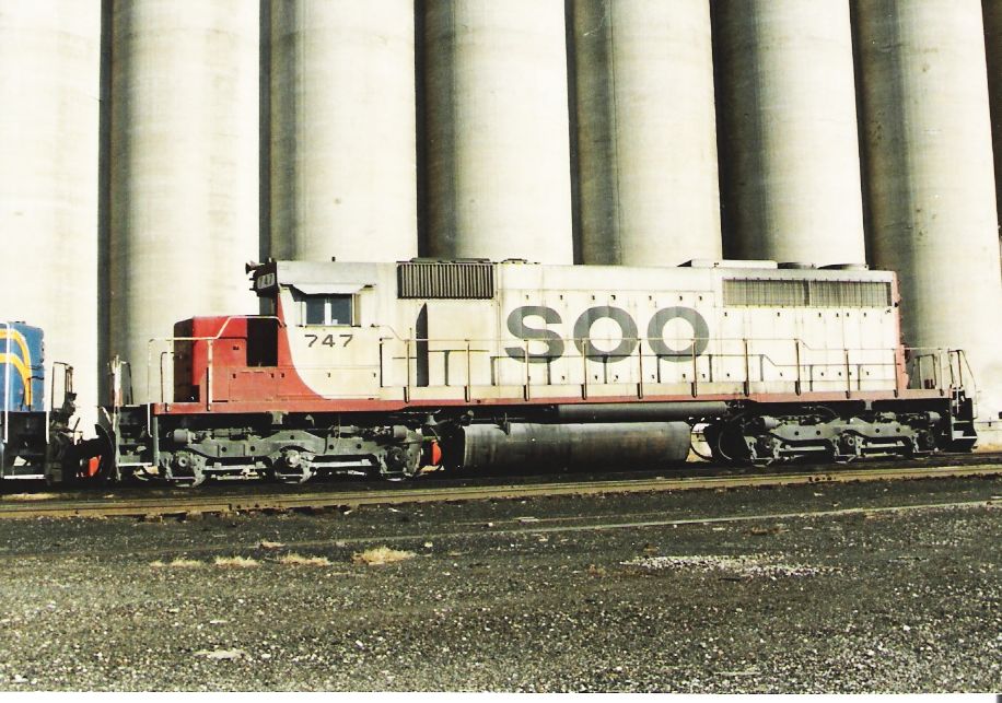 SD 40-2 747